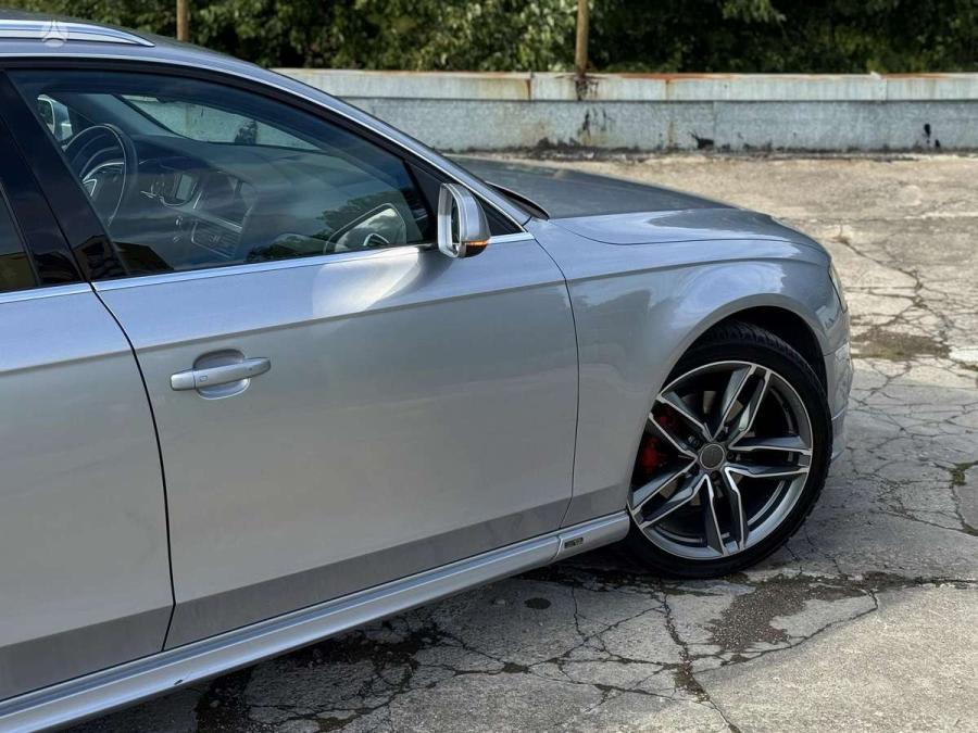 Pelēks Audi A4 2014 Viļņa, ar dzinēja tilpumu 1.97 L un nobraukumu 243 tūkst. km par 8900 €, foto 20 vietnē AUTOMOTO.COM.LV