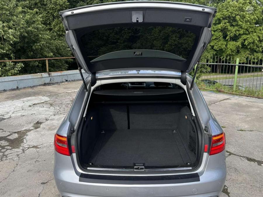 Pelēks Audi A4 2014 Viļņa, ar dzinēja tilpumu 1.97 L un nobraukumu 243 tūkst. km par 8900 €, foto 31 vietnē AUTOMOTO.COM.LV