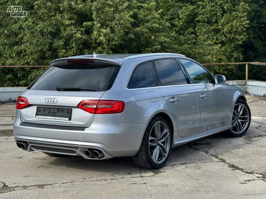 Pelēks Audi A4 2014 Viļņa, ar dzinēja tilpumu 2.00 L un nobraukumu 243 tūkst. km par 8900 €, foto 18 vietnē AUTOMOTO.COM.LV