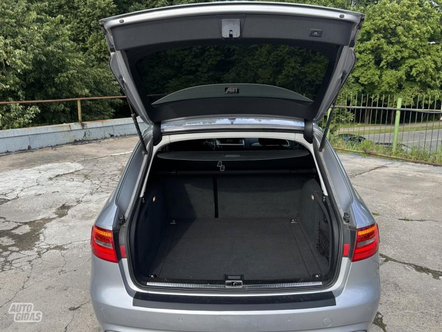 Pelēks Audi A4 2014 Viļņa, ar dzinēja tilpumu 2.00 L un nobraukumu 243 tūkst. km par 8900 €, foto 31 vietnē AUTOMOTO.COM.LV
