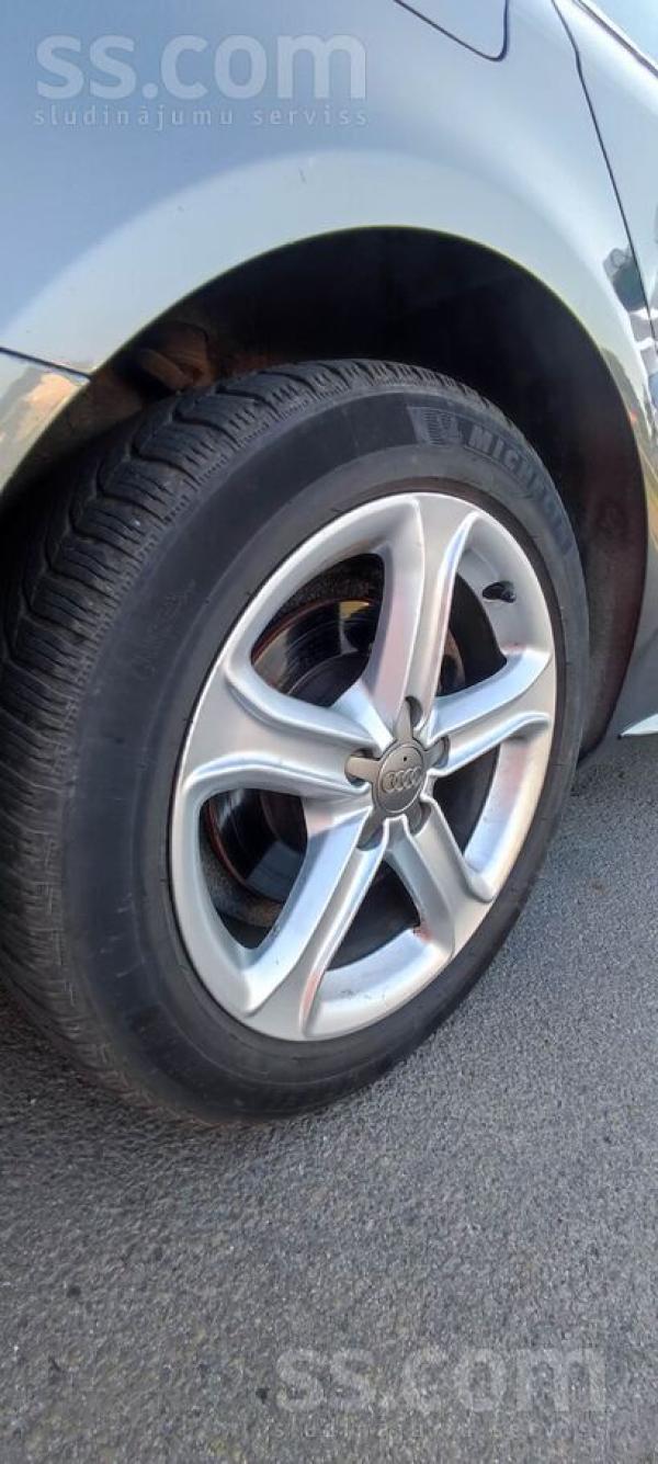 Grey Audi A4 2014 in Jurmala, with an engine capacity of 3.00 L and mileage of 276 thousand km for 6490 €, photo 9 on AUTOMOTO.COM.LV