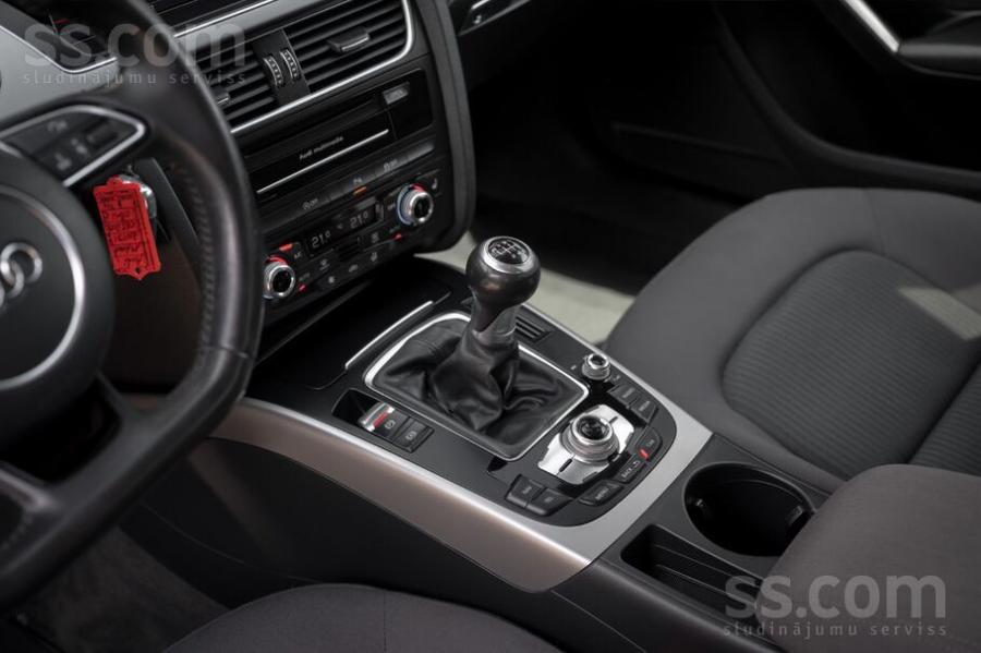 Grey Audi A4 2014 in Talsi, with an engine capacity of 2.00 L and mileage of 223 thousand km for 9950 €, photo 28 on AUTOMOTO.COM.LV
