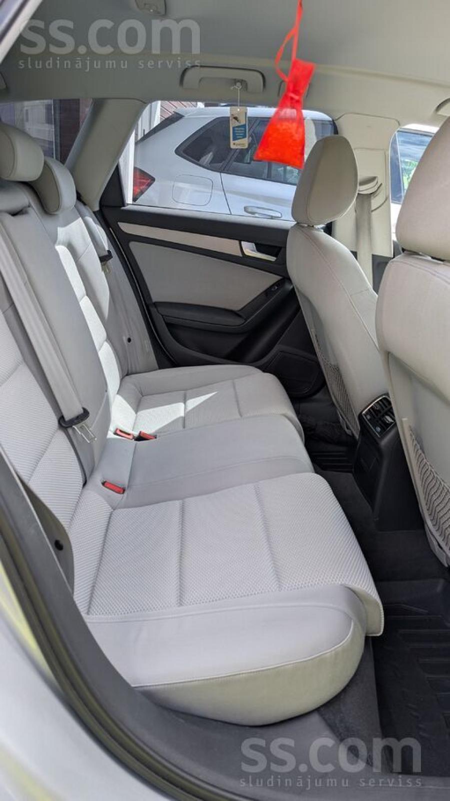 Pelēks Audi A4 2014 Rīga, ar dzinēja tilpumu 2.00 L un nobraukumu 225 tūkst. km par 11350 €, foto 12 vietnē AUTOMOTO.COM.LV
