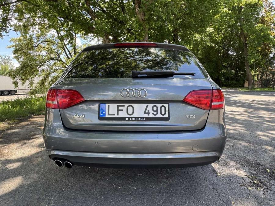 Grey Audi A4 2014 in Kaunas, with an engine capacity of 1.97 L and mileage of 300 thousand km for 6000 €, photo 6 on AUTOMOTO.COM.LV