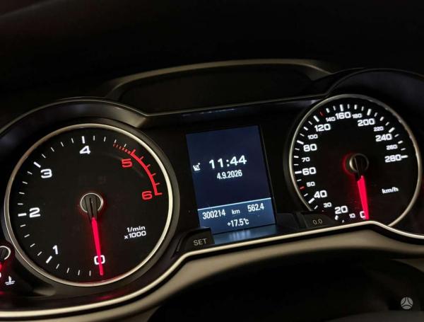 Audi A4 2014 in Marijampole on AUTOMOTO.COM.LV Grey Audi A4 2014 in Marijampole, with an engine capacity of 1.97 L and mileage of 300 thousand km for 8650 €, photo 9 on AUTOMOTO.COM.LV