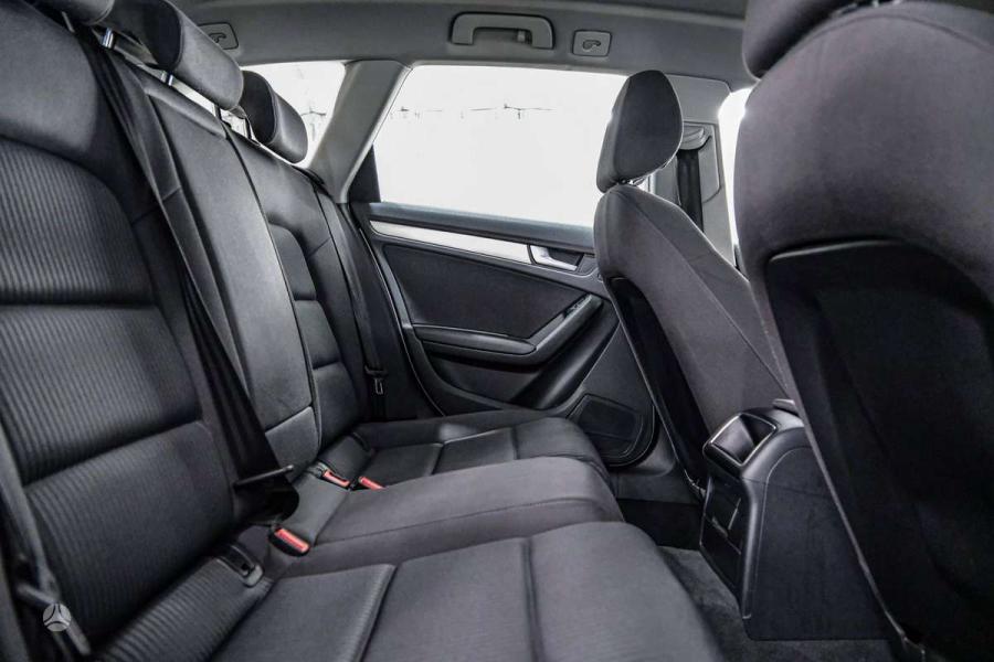 Pelēks Audi A4 2014 Kauņa, ar dzinēja tilpumu 2.00 L un nobraukumu 273 tūkst. km par 8890 €, foto 11 vietnē AUTOMOTO.COM.LV