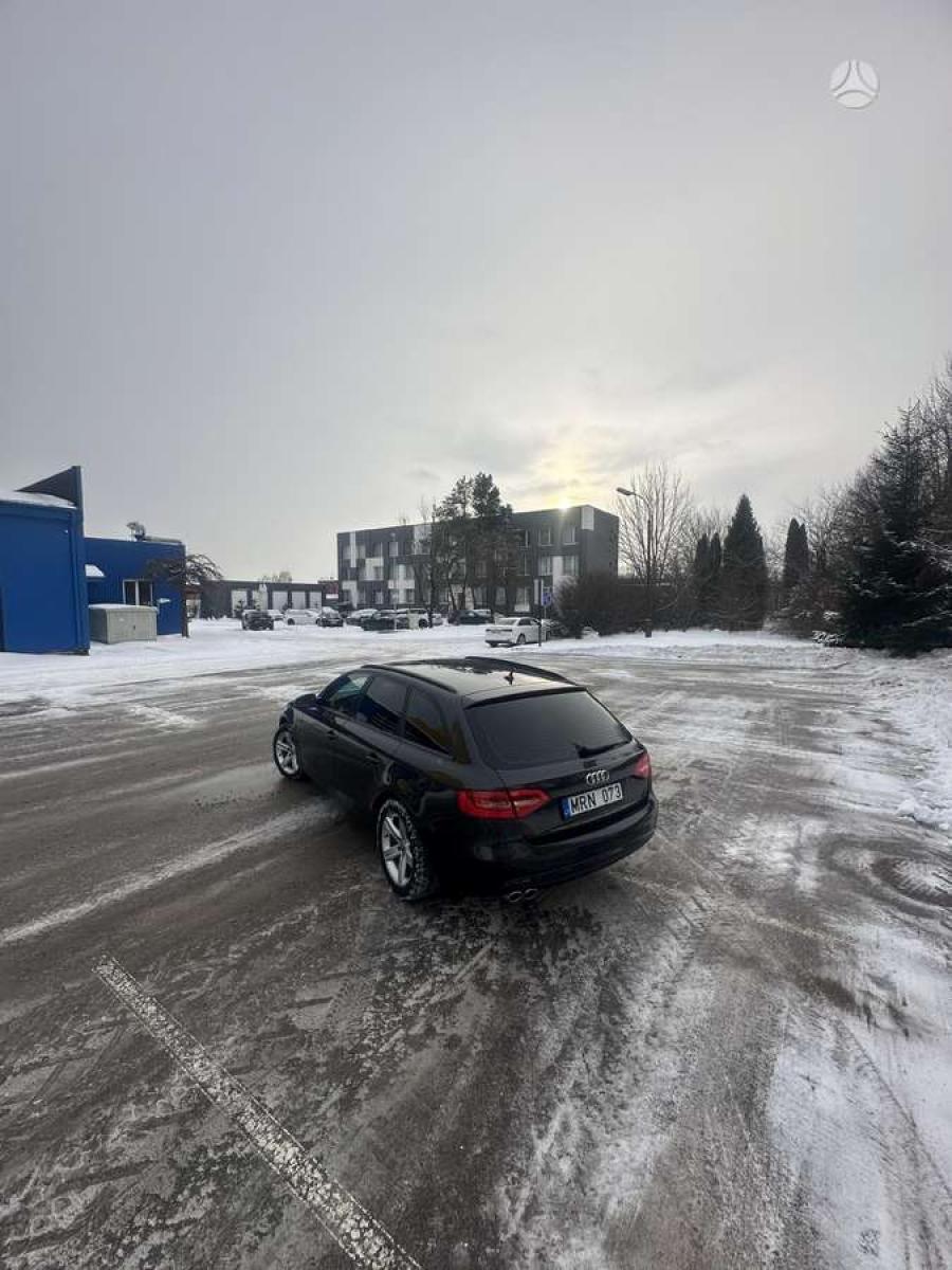 Pelēks Audi A4 2015 Kauņa, ar dzinēja tilpumu 1.97 L un nobraukumu 332 tūkst. km par 7700 €, foto 2 vietnē AUTOMOTO.COM.LV