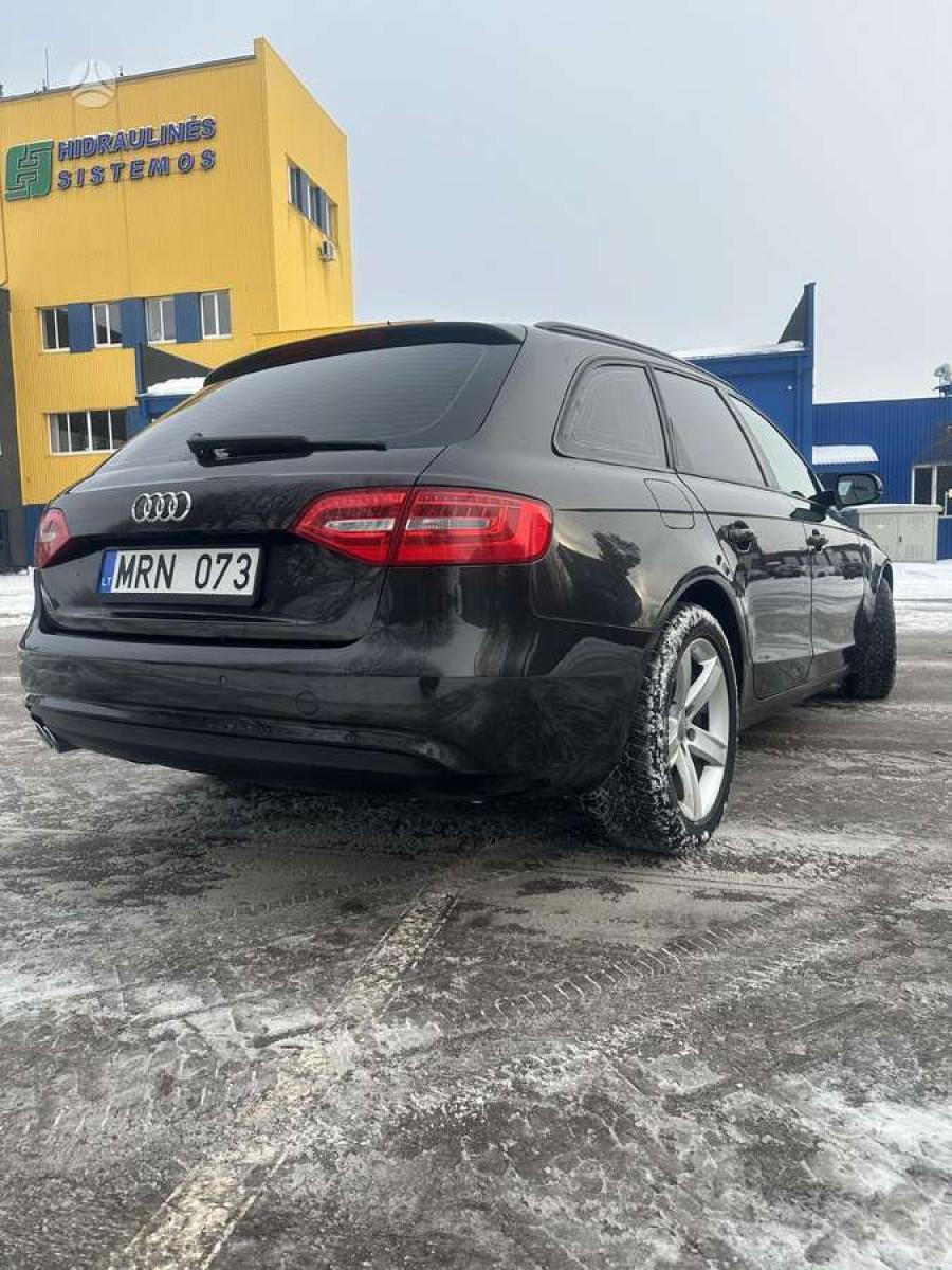Pelēks Audi A4 2015 Kauņa, ar dzinēja tilpumu 1.97 L un nobraukumu 332 tūkst. km par 7700 €, foto 7 vietnē AUTOMOTO.COM.LV
