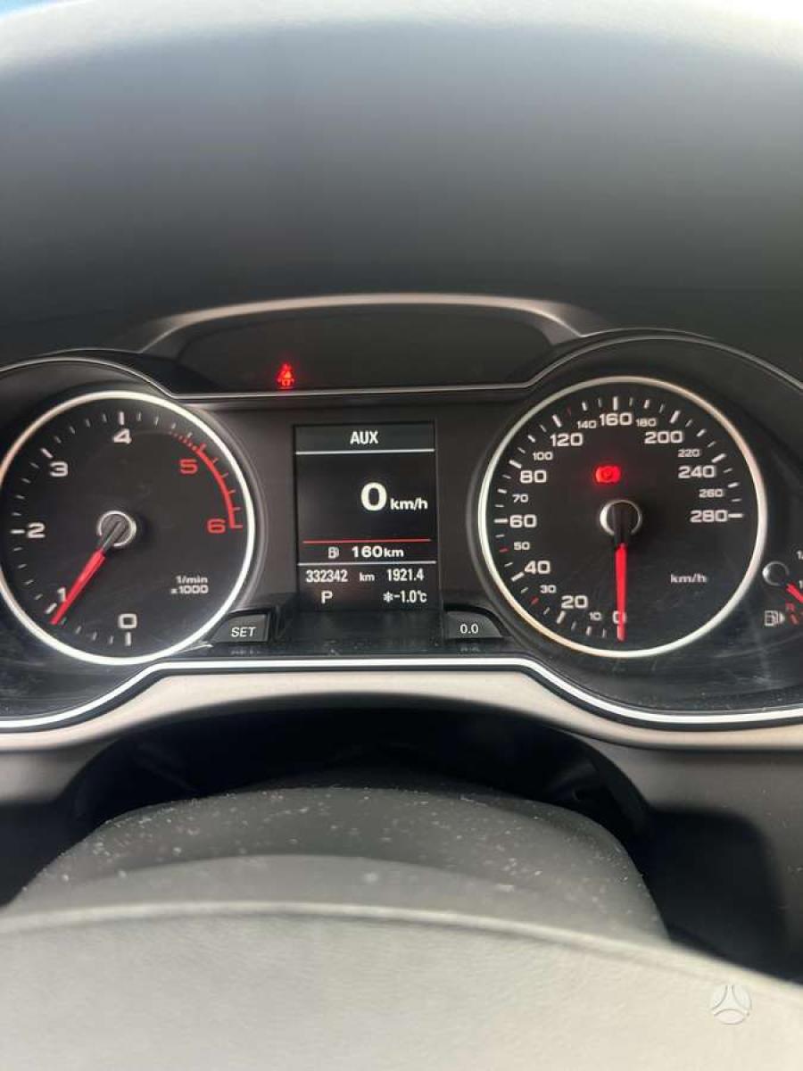 Pelēks Audi A4 2015 Kauņa, ar dzinēja tilpumu 1.97 L un nobraukumu 332 tūkst. km par 7700 €, foto 13 vietnē AUTOMOTO.COM.LV
