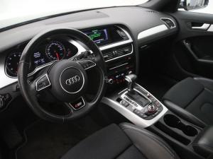 Grey Audi A4 2015 in Vilnius, with an engine capacity of 1.80 L and mileage of 219 thousand km for 12699 €, photo 16 on AUTOMOTO.COM.LV