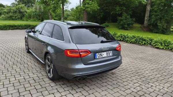 Pelēks Audi A4 2015 Cēsis, ar dzinēja tilpumu 3.00 L un nobraukumu 314 tūkst. km par 11500 €, foto 5 vietnē AUTOMOTO.COM.LV