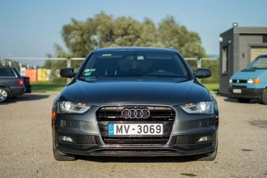 Pelēks Audi A4 2015 Liepāja, ar dzinēja tilpumu 3.00 L un nobraukumu 216 tūkst. km par 14500 €, foto 7 vietnē AUTOMOTO.COM.LV
