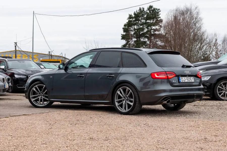 Pelēks Audi A4 2015 Rīga, ar dzinēja tilpumu 2.00 L un nobraukumu 198 tūkst. km par 11500 €, foto 3 vietnē AUTOMOTO.COM.LV