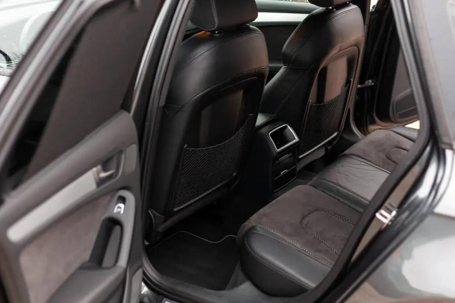 Pelēks Audi A4 2015 Rīga, ar dzinēja tilpumu 2.00 L un nobraukumu 198 tūkst. km par 11500 €, foto 19 vietnē AUTOMOTO.COM.LV