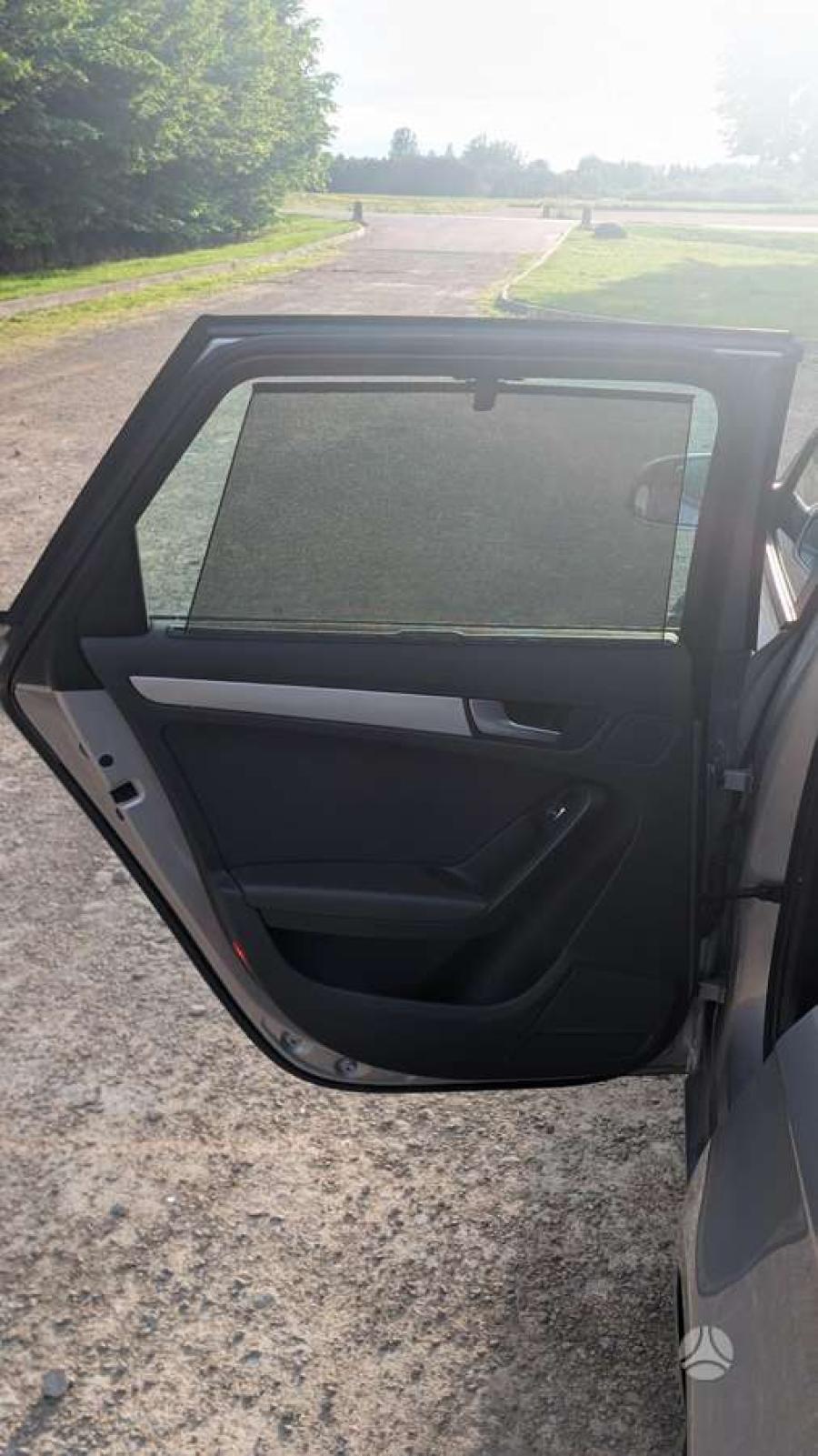 Grey Audi A4 2015 in Kaunas, with an engine capacity of 1.97 L and mileage of 231 thousand km for 9500 €, photo 10 on AUTOMOTO.COM.LV
