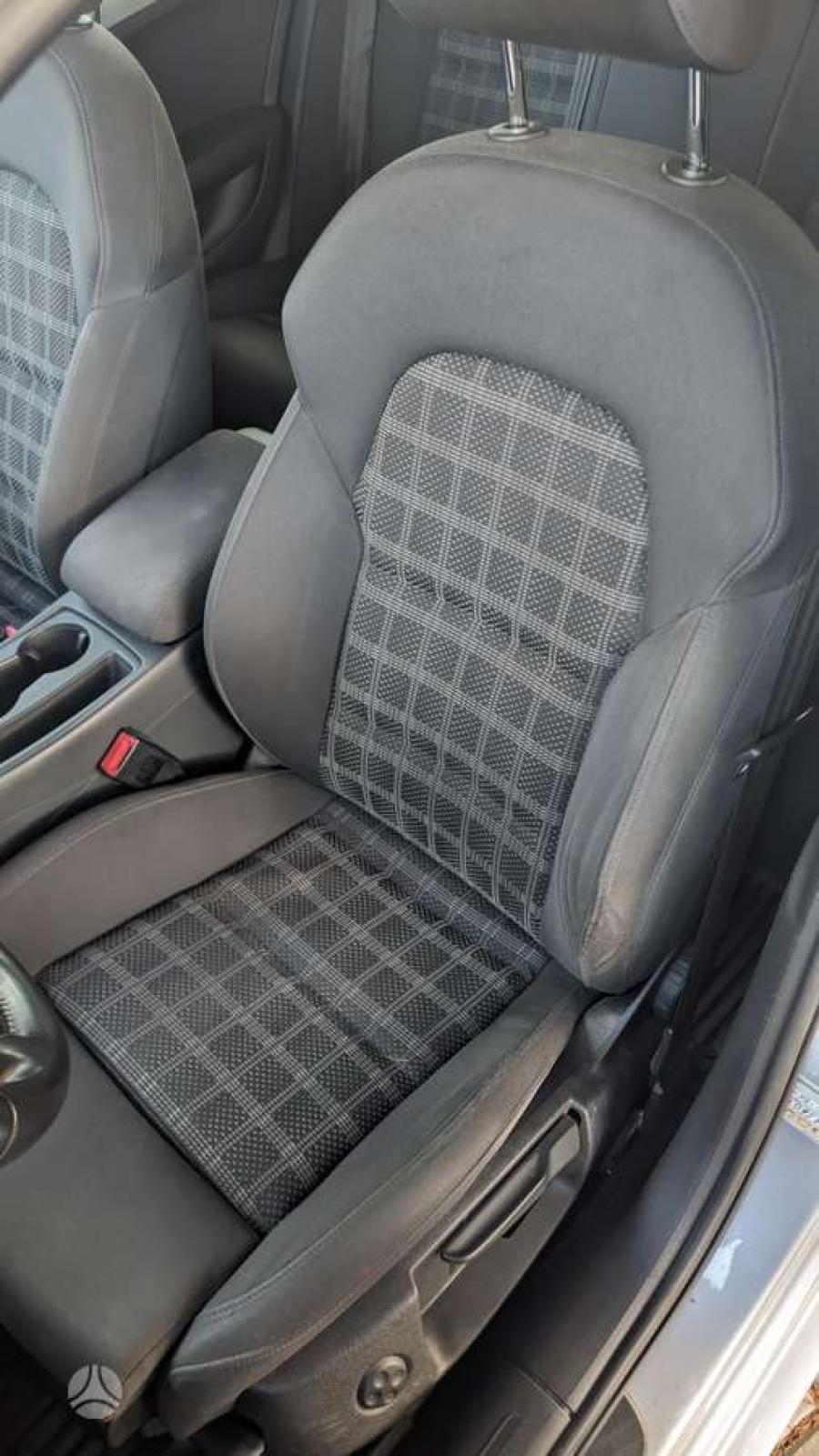 Grey Audi A4 2015 in Kaunas, with an engine capacity of 1.97 L and mileage of 231 thousand km for 9500 €, photo 13 on AUTOMOTO.COM.LV