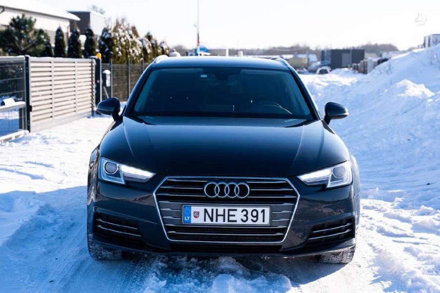 Grey Audi A4 2016 in Kaunas, with an engine capacity of 3.00 L and mileage of 377 thousand km for 10700 €, photo 1 on AUTOMOTO.COM.LV
