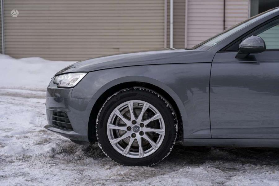 Grey Audi A4 2016 in Vilnius, with an engine capacity of 1.97 L and mileage of 240 thousand km for 12900 €, photo 5 on AUTOMOTO.COM.LV