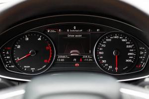 Grey Audi A4 2016 in Riga, with an engine capacity of 2.00 L and mileage of 209 thousand km for 11995 €, photo 26 on AUTOMOTO.COM.LV