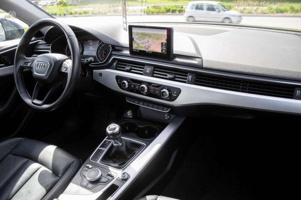 Grey Audi A4 2016 in Kaunas, with an engine capacity of 1.97 L and mileage of 276 thousand km for 10700 €, photo 9 on AUTOMOTO.COM.LV