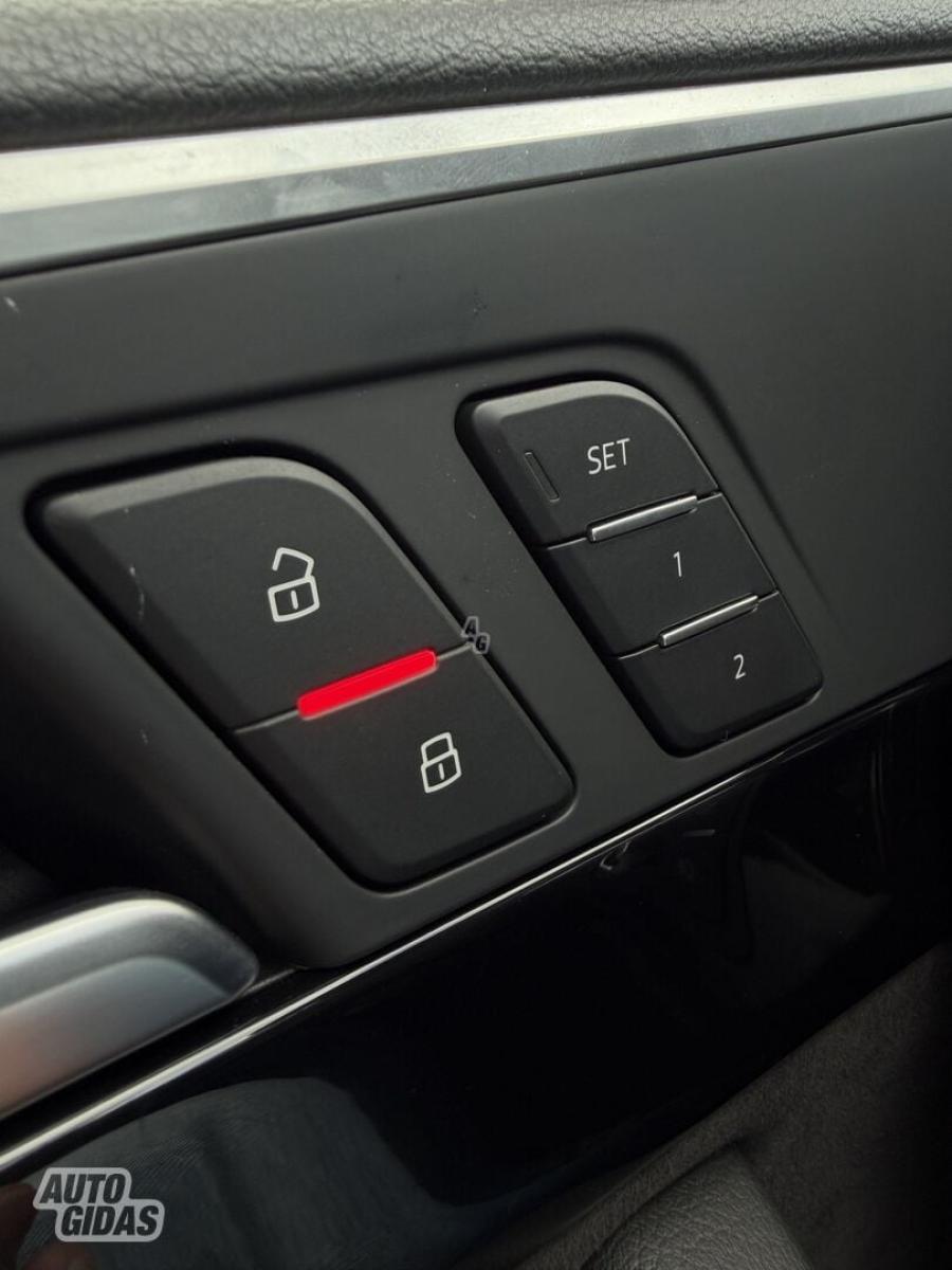 Grey Audi A4 2016 in Vilnius, with an engine capacity of 3.00 L and mileage of 222 thousand km for 16500 €, photo 31 on AUTOMOTO.COM.LV