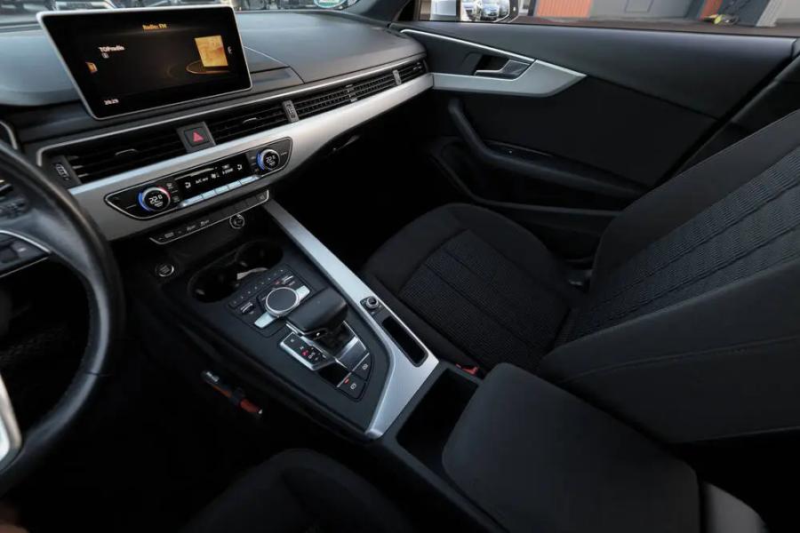 Pelēks Audi A4 2016 Jelgava, ar dzinēja tilpumu 2.00 L un nobraukumu 272 tūkst. km par 11450 €, foto 21 vietnē AUTOMOTO.COM.LV