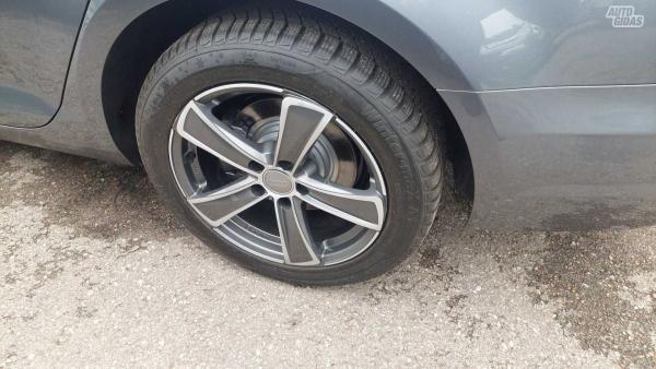 Grey Audi A4 2017 in Kaunas, with an engine capacity of 2.00 L and mileage of 303 thousand km for 13800 €, photo 9 on AUTOMOTO.COM.LV