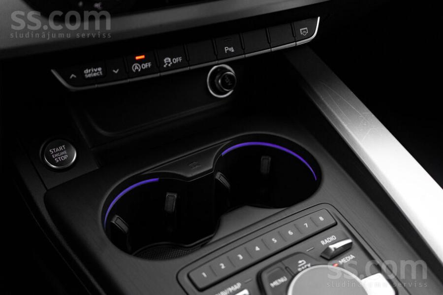 Grey Audi A4 2017 in Riga, with an engine capacity of 3.00 L and mileage of 228 thousand km for 13990 €, photo 24 on AUTOMOTO.COM.LV