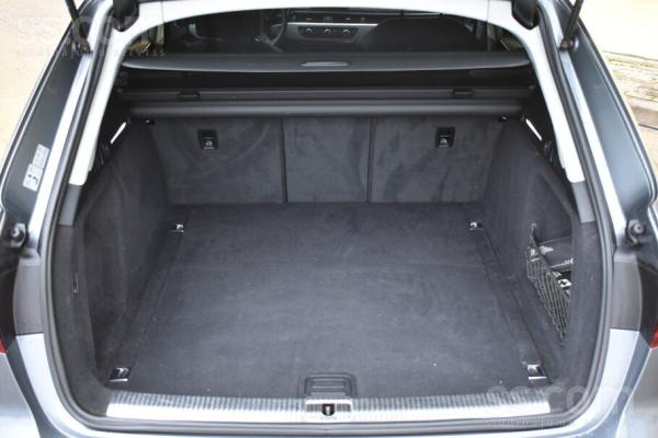 Pelēks Audi A4 2017 Talsi, ar dzinēja tilpumu 2.00 L un nobraukumu 209 tūkst. km par 11900 €, foto 9 vietnē AUTOMOTO.COM.LV
