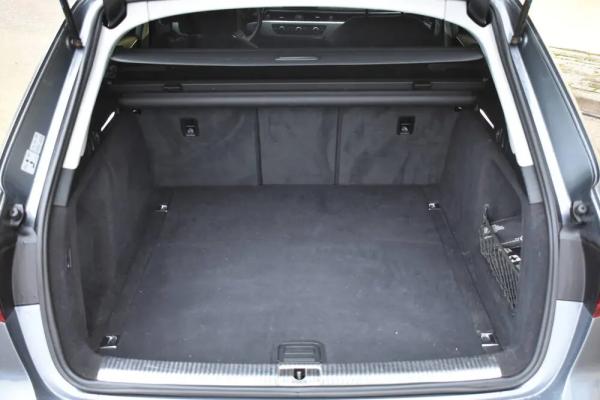 Pelēks Audi A4 2017 Talsi, ar dzinēja tilpumu 2.00 L un nobraukumu 209 tūkst. km par 11900 €, foto 9 vietnē AUTOMOTO.COM.LV