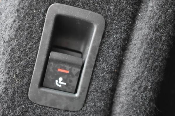 Pelēks Audi A4 2017 Talsi, ar dzinēja tilpumu 2.00 L un nobraukumu 209 tūkst. km par 11900 €, foto 10 vietnē AUTOMOTO.COM.LV