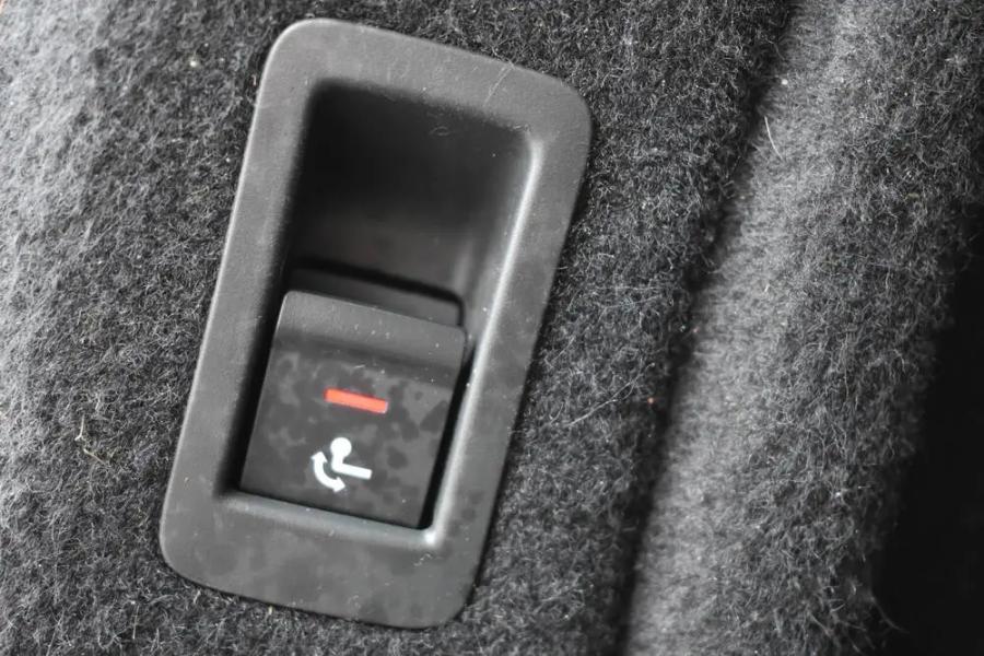 Pelēks Audi A4 2017 Talsi, ar dzinēja tilpumu 2.00 L un nobraukumu 209 tūkst. km par 11900 €, foto 11 vietnē AUTOMOTO.COM.LV