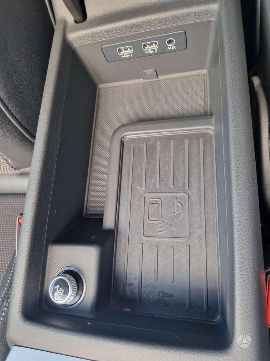 Grey Audi A4 2017 in Siauliai, with an engine capacity of 1.97 L and mileage of 280 thousand km for 14750 €, photo 31 on AUTOMOTO.COM.LV