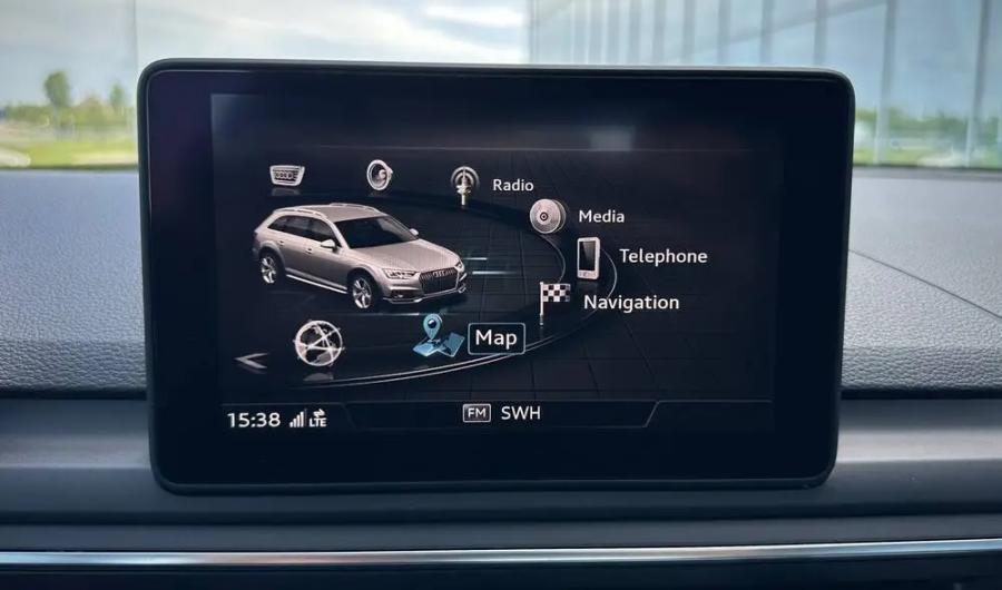 Grey Audi A4 2017 in Rezekne, with an engine capacity of 2.00 L and mileage of 200 thousand km for 15990 €, photo 21 on AUTOMOTO.COM.LV