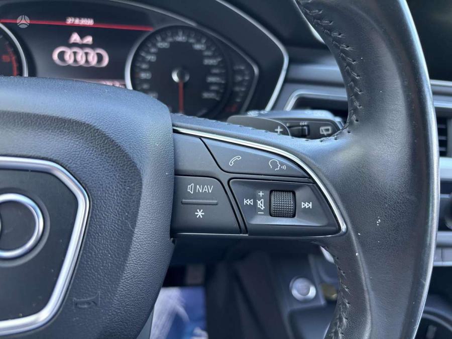 Pelēks Audi A4 2017 Kauņa, ar dzinēja tilpumu 1.97 L un nobraukumu 291 tūkst. km par 12999 €, foto 24 vietnē AUTOMOTO.COM.LV