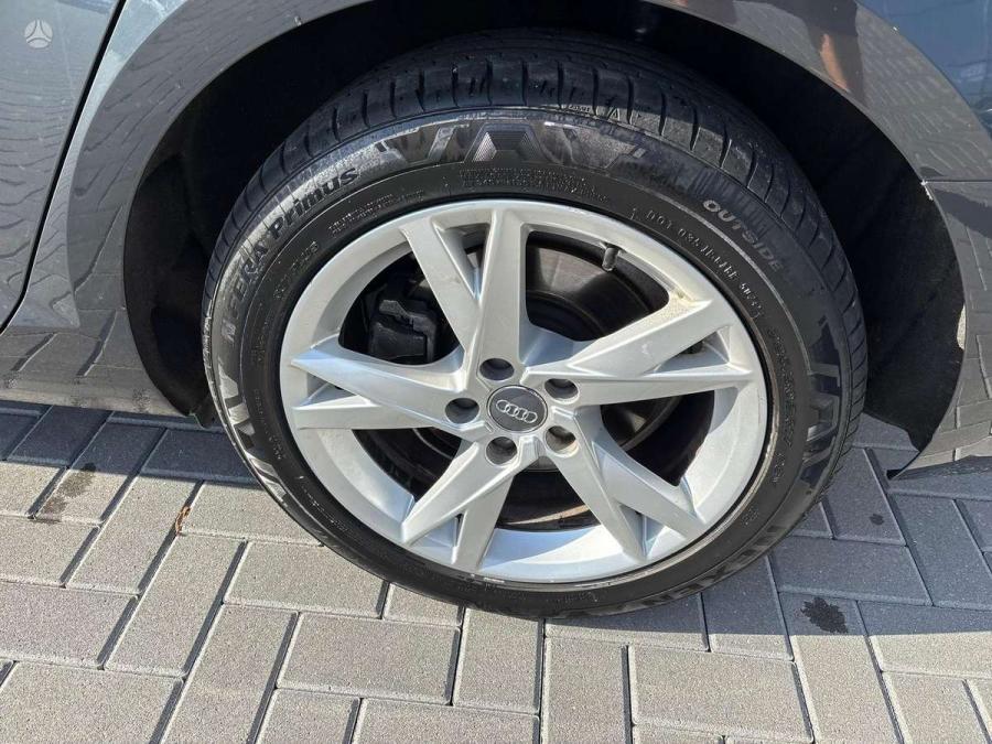 Grey Audi A4 2017 in Telschi, with an engine capacity of 1.97 L and mileage of 212 thousand km for 9200 €, photo 12 on AUTOMOTO.COM.LV