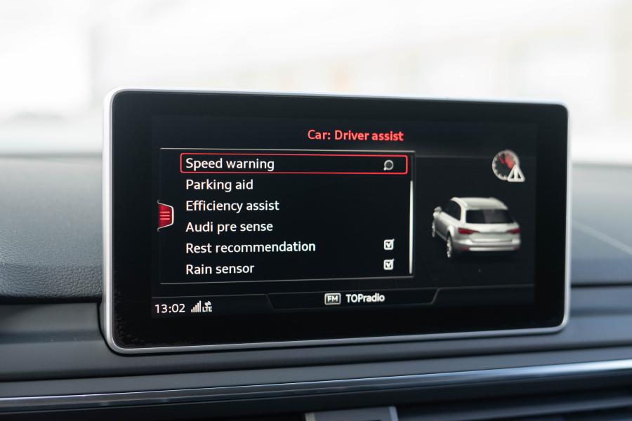 Grey Audi A4 2017 in Riga, with an engine capacity of 2.00 L and mileage of 210 thousand km for 12770 €, photo 23 on AUTOMOTO.COM.LV