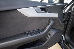 Grey Audi A4 2017 in Riga, with an engine capacity of 2.00 L and mileage of 210 thousand km for 12770 €, photo 28 on AUTOMOTO.COM.LV