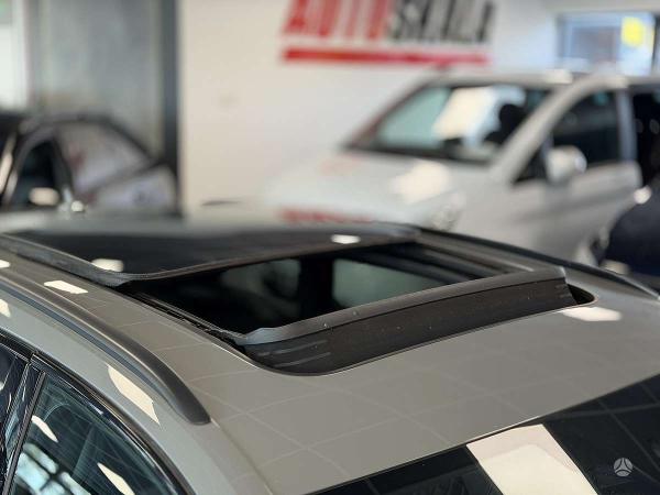 Audi A4 2017 in Klaipeda on AUTOMOTO.COM.LV Grey Audi A4 2017 in Klaipeda, with an engine capacity of 2.97 L and mileage of 209 thousand km for 20950 €, photo 9 on AUTOMOTO.COM.LV