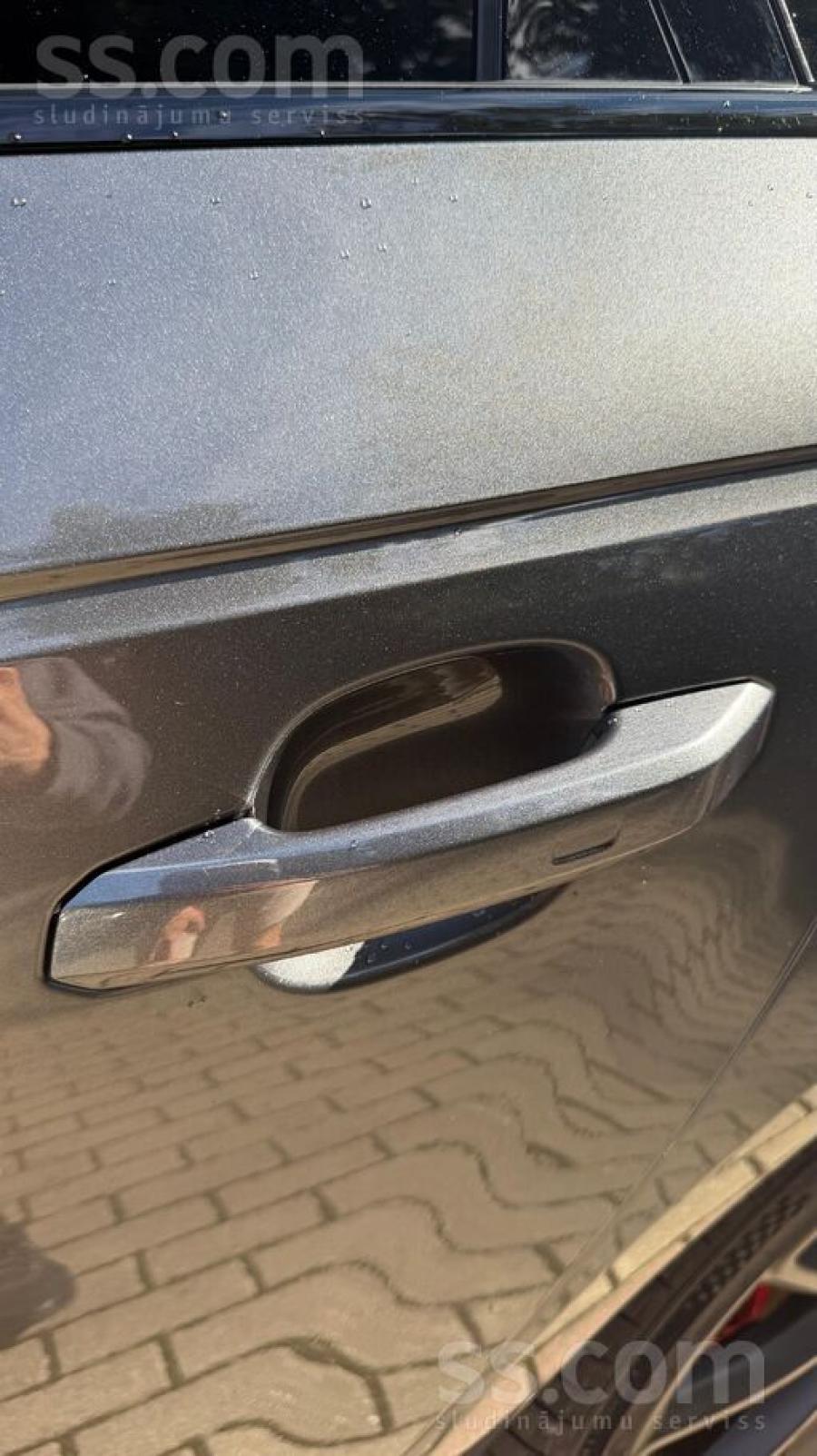 Grey Audi A4 2017 in Riga, with an engine capacity of 3.00 L and mileage of 156 thousand km for 21750 €, photo 26 on AUTOMOTO.COM.LV