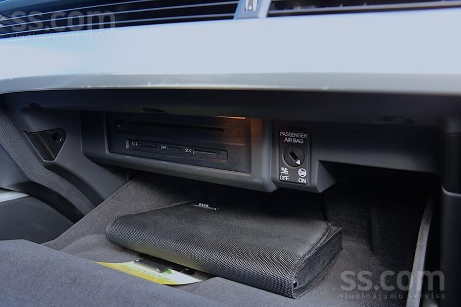 Grey Audi A4 2018 in Tukums, with an engine capacity of 2.00 L and mileage of 309 thousand km for 11490 €, photo 22 on AUTOMOTO.COM.LV