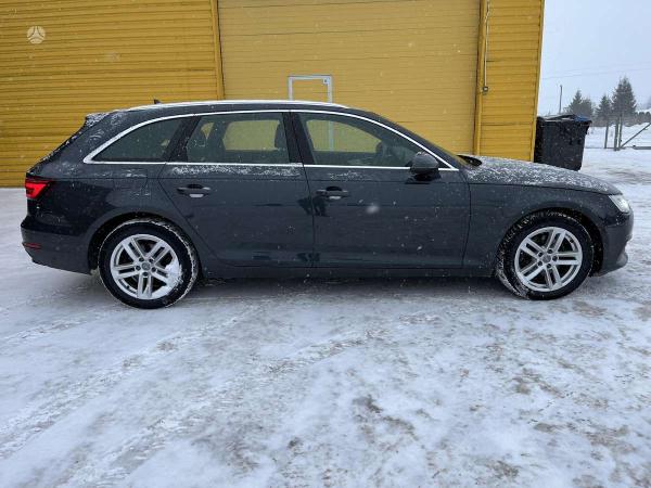 Grey Audi A4 2018 in Taurage, with an engine capacity of 1.97 L and mileage of 360 thousand km for 10600 €, photo 4 on AUTOMOTO.COM.LV