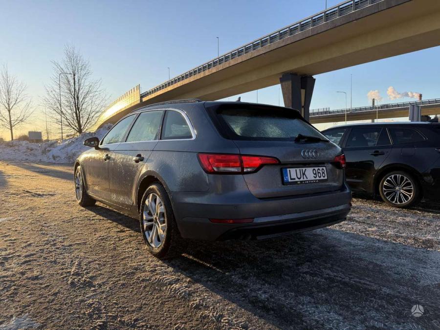 Pelēks Audi A4 2018 Klaipėda, ar dzinēja tilpumu 1.97 L un nobraukumu 262 tūkst. km par 12650 €, foto 1 vietnē AUTOMOTO.COM.LV