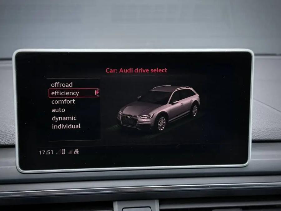 Grey Audi A4 2018 in Riga, with an engine capacity of 3.00 L and mileage of 215 thousand km for 17995 €, photo 14 on AUTOMOTO.COM.LV