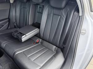 Grey Audi A4 2018 in Riga, with an engine capacity of 3.00 L and mileage of 215 thousand km for 17995 €, photo 23 on AUTOMOTO.COM.LV