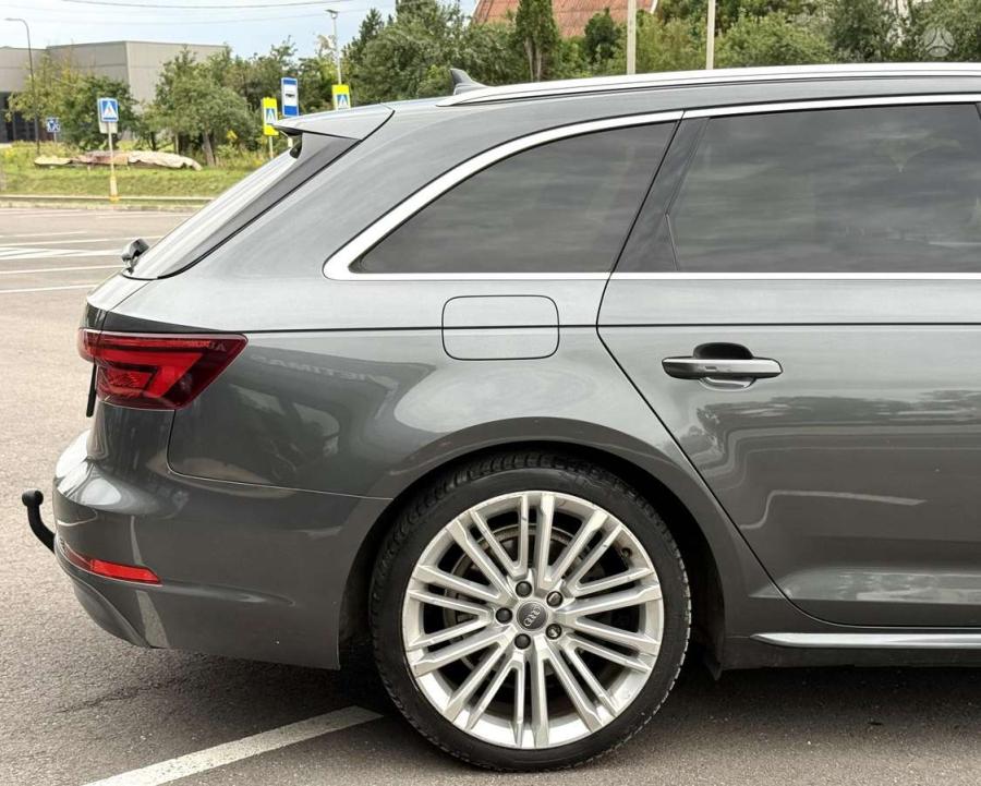 Grey Audi A4 2018 in Kaunas, with an engine capacity of 2.00 L and mileage of 215 thousand km for 13200 €, photo 8 on AUTOMOTO.COM.LV
