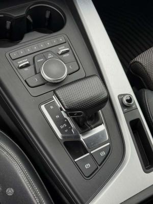 Grey Audi A4 2018 in Kaunas, with an engine capacity of 2.00 L and mileage of 215 thousand km for 13200 €, photo 23 on AUTOMOTO.COM.LV