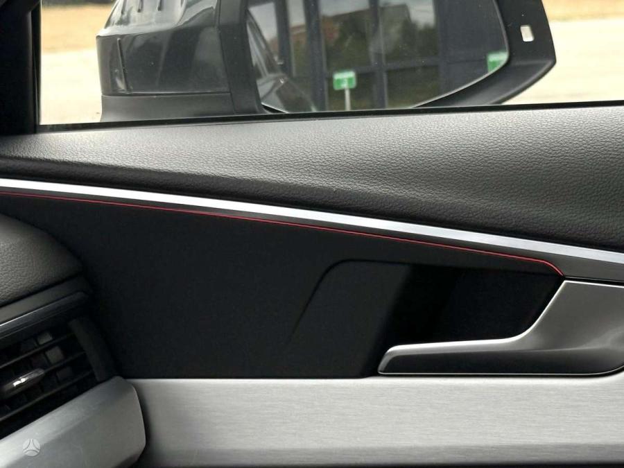 Grey Audi A4 2018 in Kaunas, with an engine capacity of 2.00 L and mileage of 215 thousand km for 13200 €, photo 31 on AUTOMOTO.COM.LV