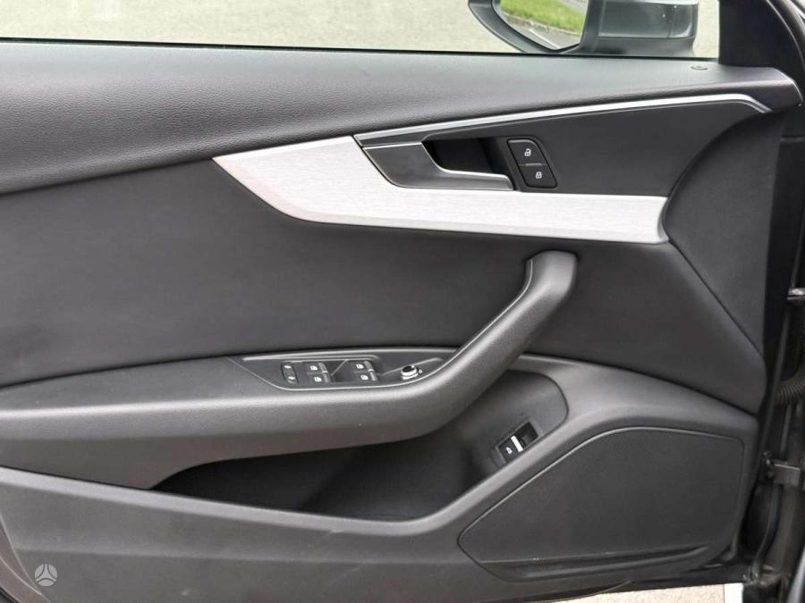 Grey Audi A4 2018 in Kaunas, with an engine capacity of 2.00 L and mileage of 215 thousand km for 13200 €, photo 33 on AUTOMOTO.COM.LV