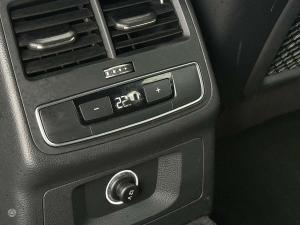 Grey Audi A4 2018 in Kaunas, with an engine capacity of 2.00 L and mileage of 215 thousand km for 13200 €, photo 37 on AUTOMOTO.COM.LV